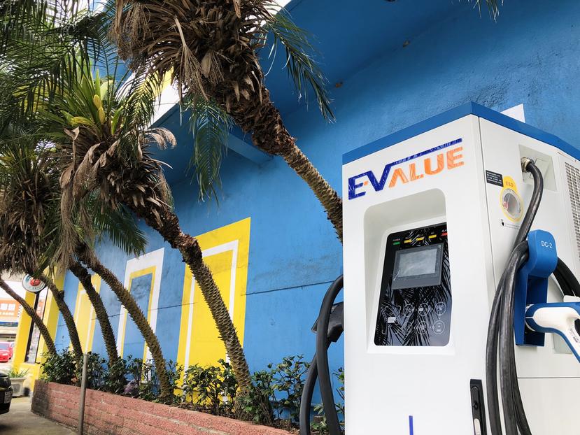 開幕期間每度電只要 7 元，EVALUE 攜手 7-ELEVEN 在桃園推超商充電服務::DDCAR 電動車